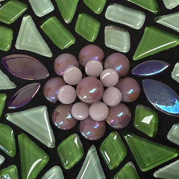 How To Make A 3 Dimensional Flower – The Mosaic Store